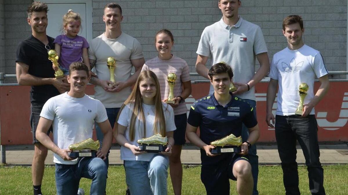 KFC De Kempen deelt gouden schoenen uit | GVA